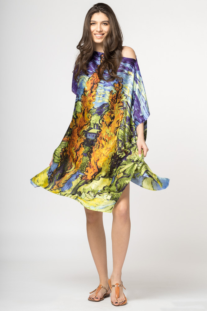 Shopika Rochie de plaja tip poncho din matase cu imprimeu inspirat ...