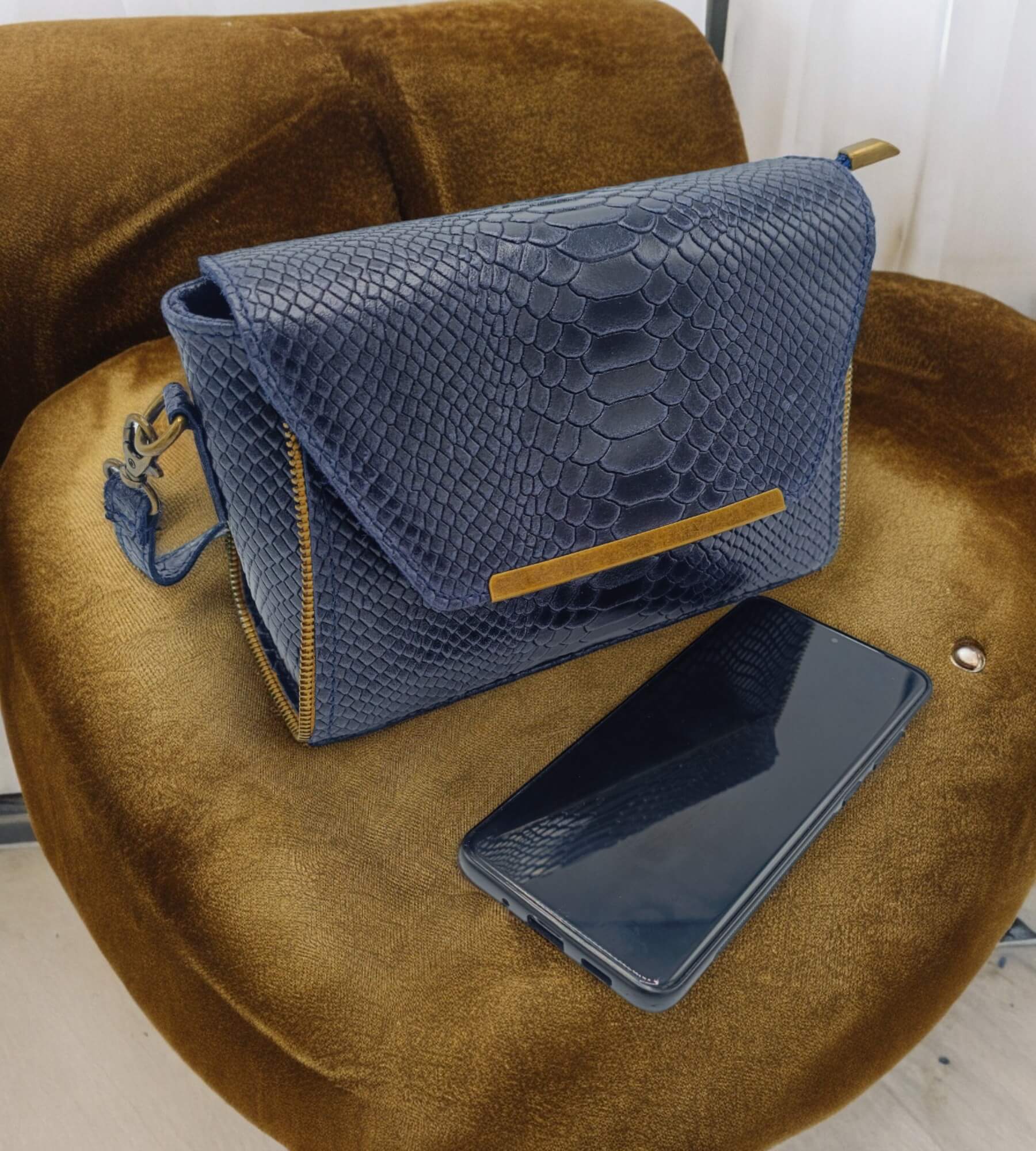 EVoStyle Geantă Belle Monique TR18, Piele Naturala Italia, Culoare Bleumarin - GLAMI.ro