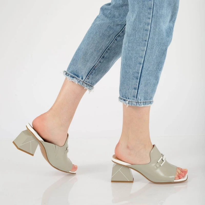 Saboti Dama Epica din piele naturala - GLAMI.ro