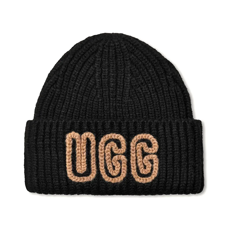 UGG Fes Chunky Crafted Rib Beanie 102345 0071 black - GLAMI.ro